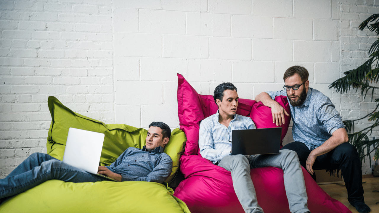 Rekomendasi 3 Coworking Space Bandung Mulai dari Rp15k/jam - Deskimo